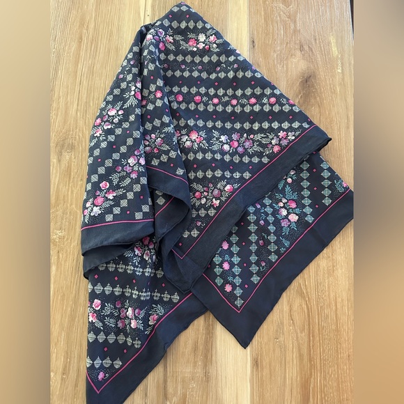 Lillian Vernon | Accessories | Vintage Lillian Vernon Silk Floral Scarf ...
